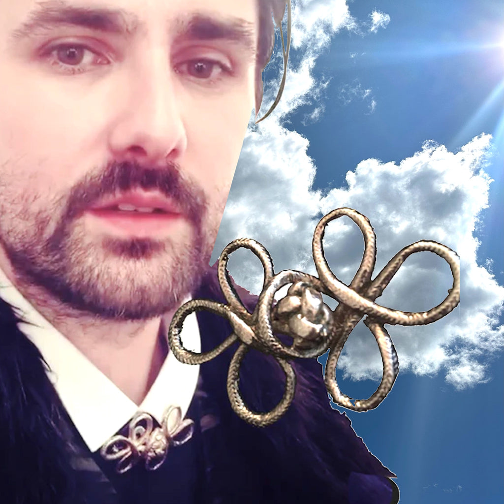 "Frog" Braided Toggle Brooch – fables