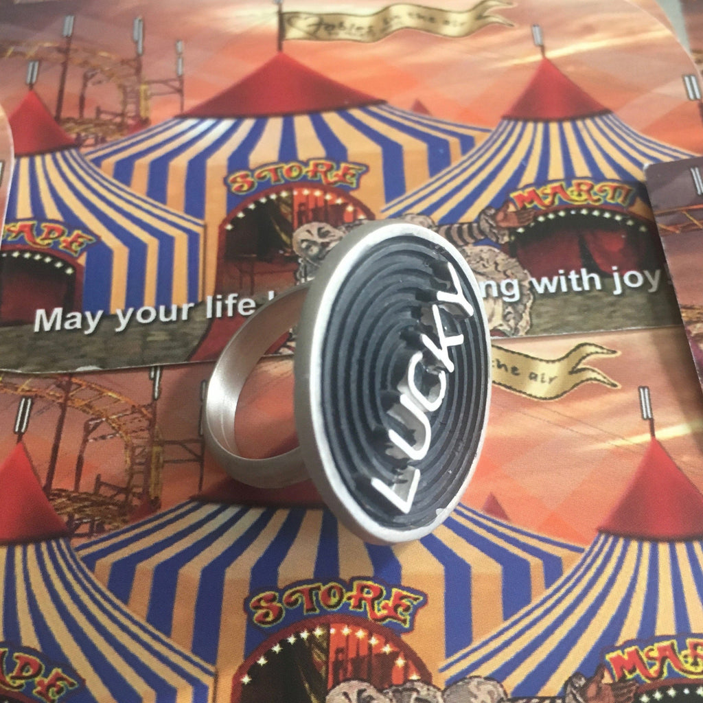 LUCKY Ring – fables