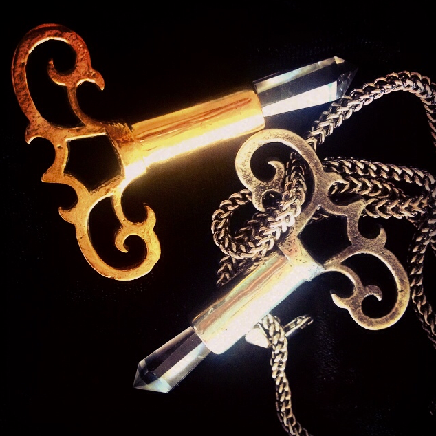 Victorian Crystal Key – fables